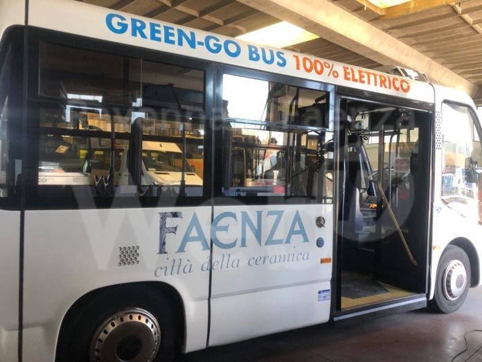 Green-Go Bus: record di passeggeri a bordo della navetta ecologica per ...