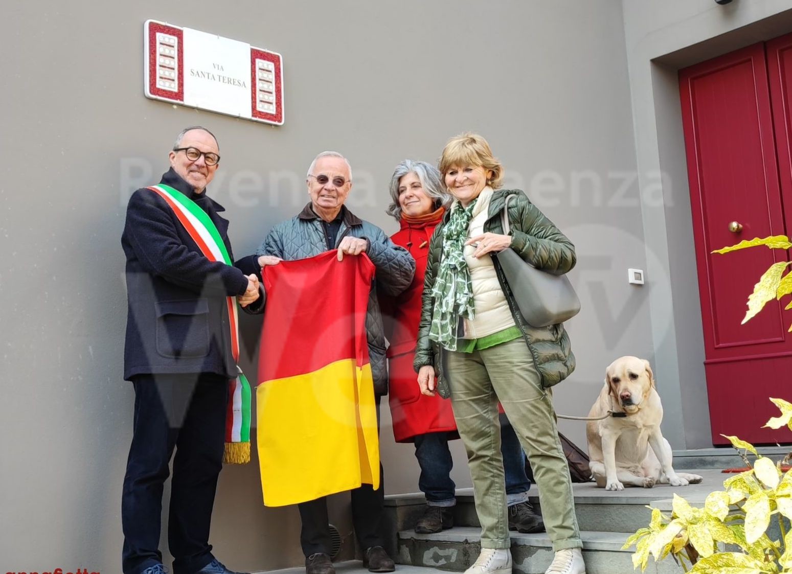 Inaugurata la nuova targa toponomastica di via Santa Teresa a Ravenna ...