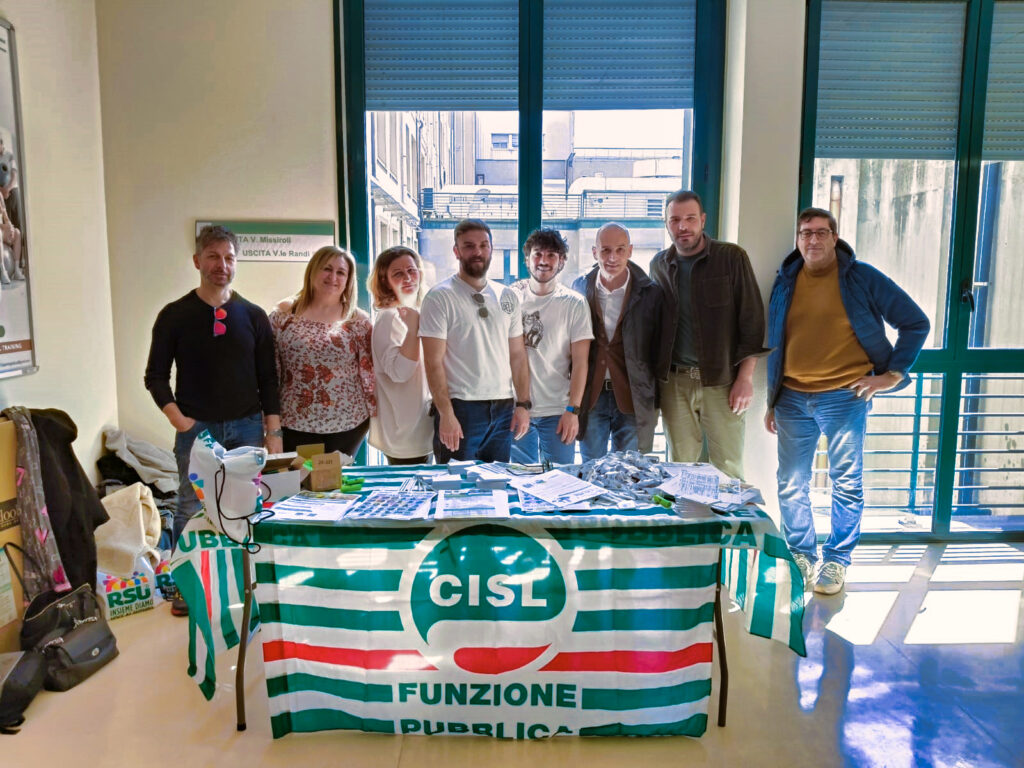 Presidio Cisl Fp davanti all'Ospedale di Ravenna. "Numero di aggressioni preoccupante" - Ravenna ...