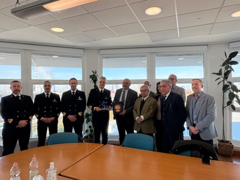 Gruppo Sapir accoglie il nuovo Comandante della Capitaneria di Porto di ...